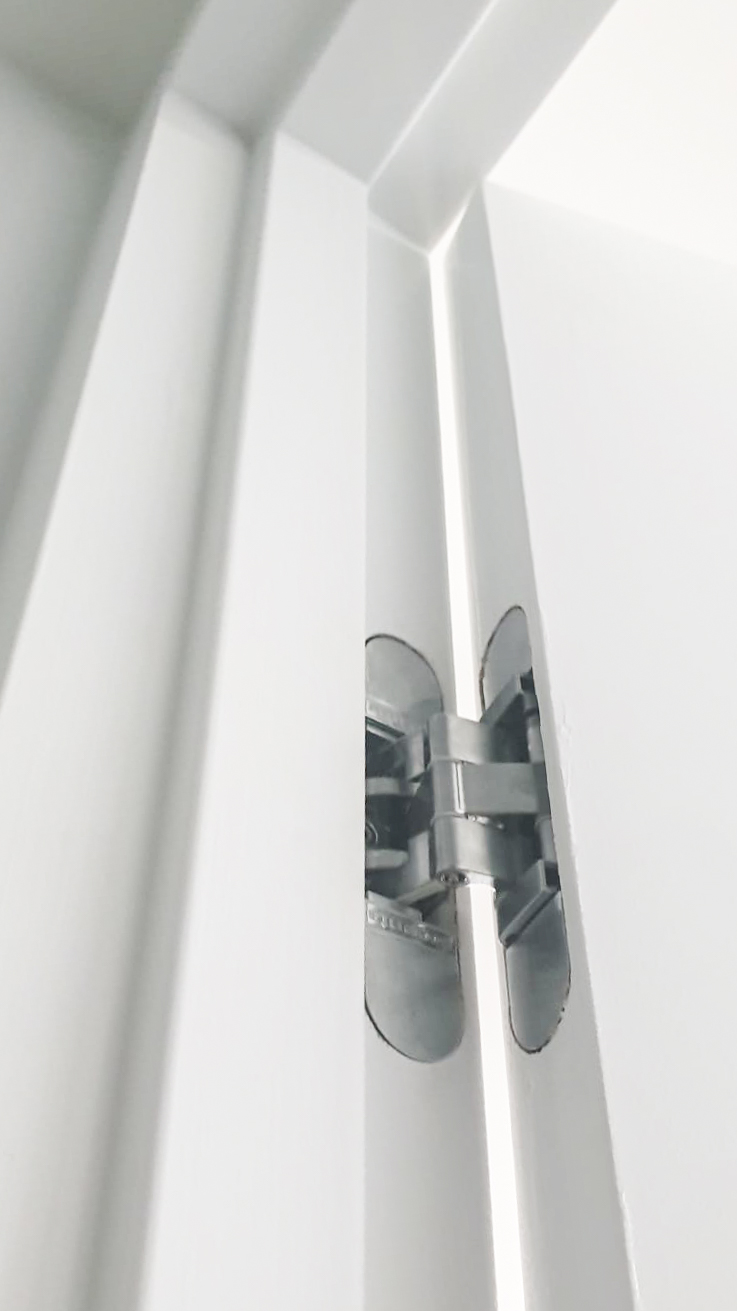 Invisible Hinge • Triline